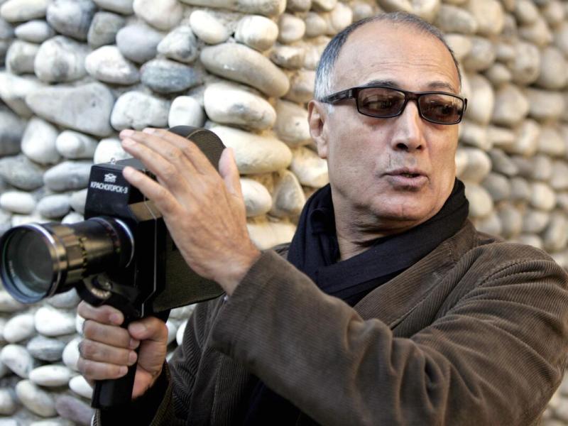 Abbas Kiarostami’s Masterpiece “Close-Up” (1990) | Movie Review ...